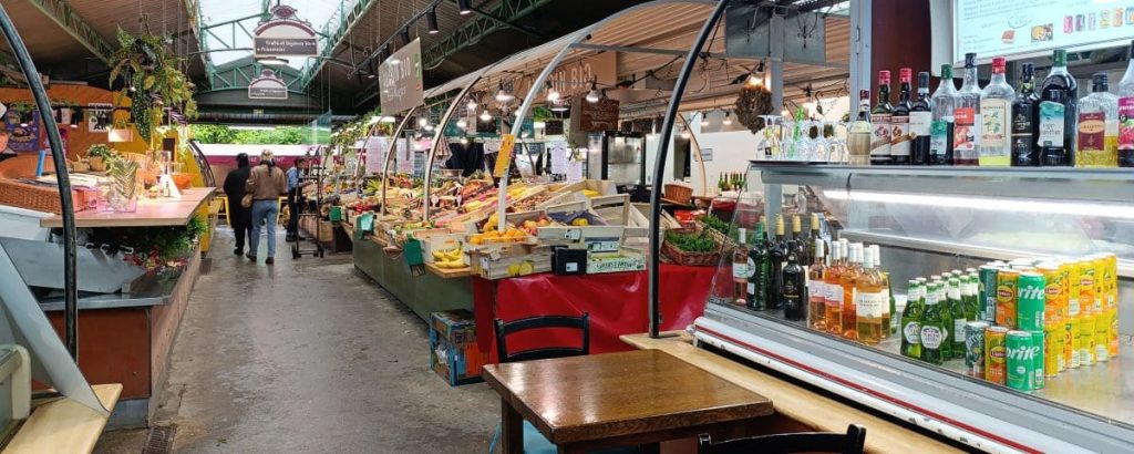 18 Best Food Markets in Paris (Open-Air & Covered)